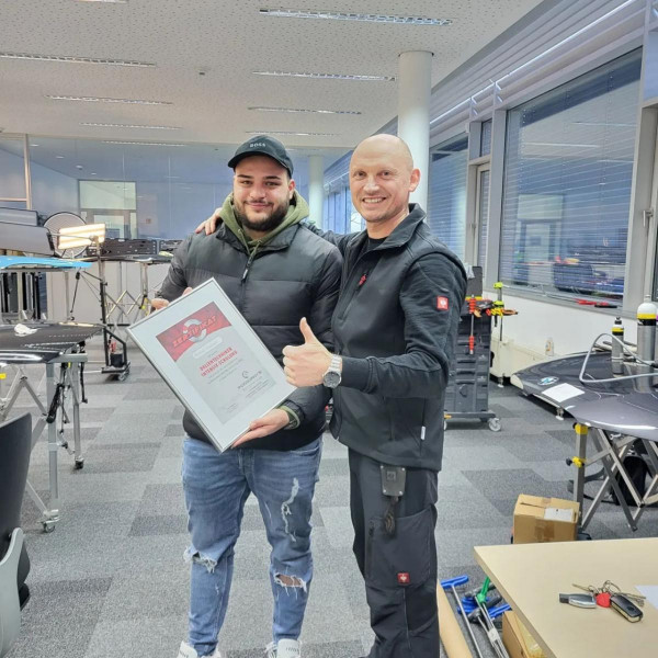 Ausbildung zum Dellendoktor: Lackschadenfreie Dellenbeseitigung lernen